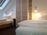 Gästezimmer Elisabeth Hoppe (Clara-Schumann-Straße No:6, Emden), otel  Emden'dan