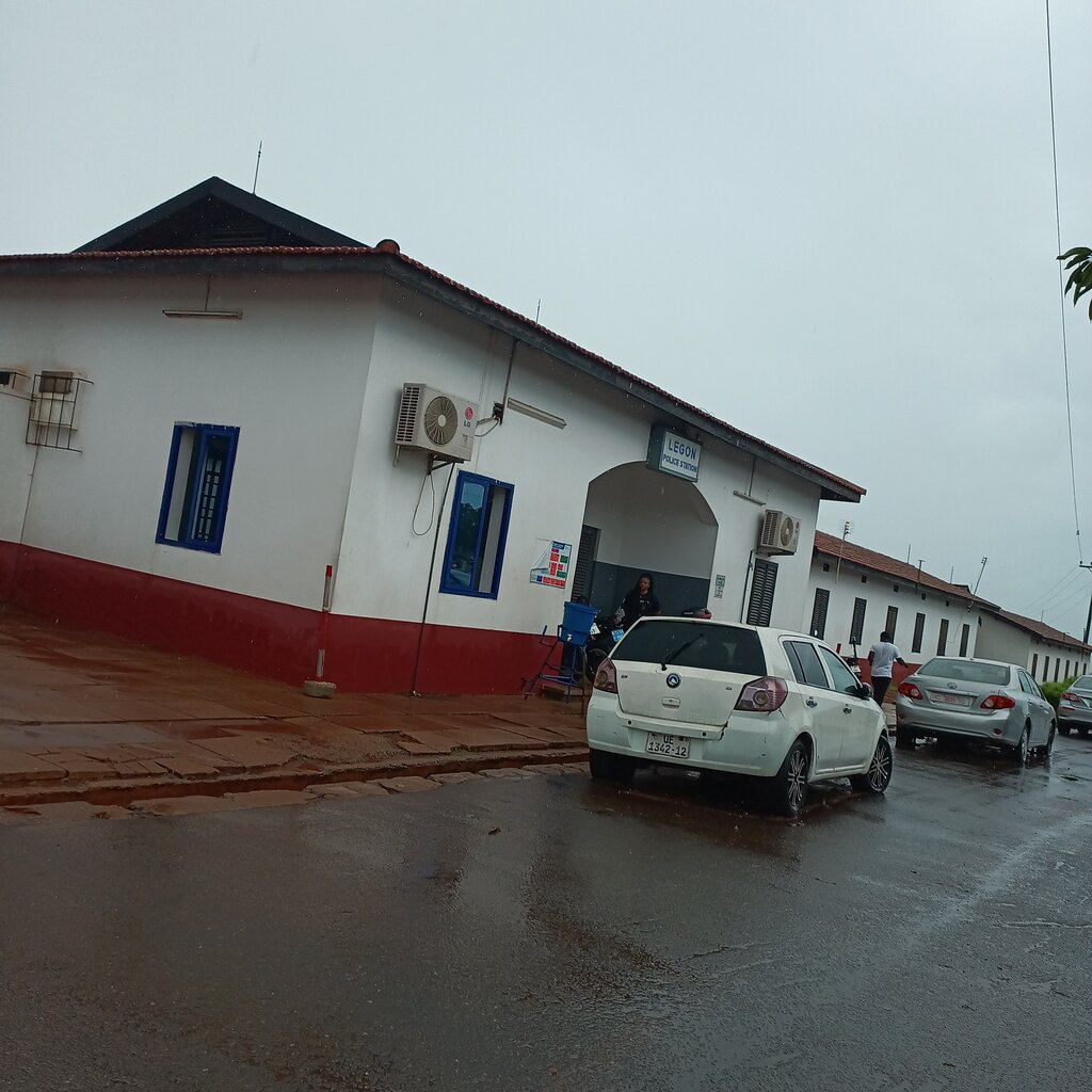 Polis merkezleri Legon Police Station, Akra, foto