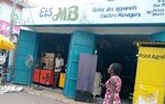 Ets M. B (Brazzaville, Avenue de la Paix), elektrik ve elektrikli ürün mağazası  Brazzaville'den