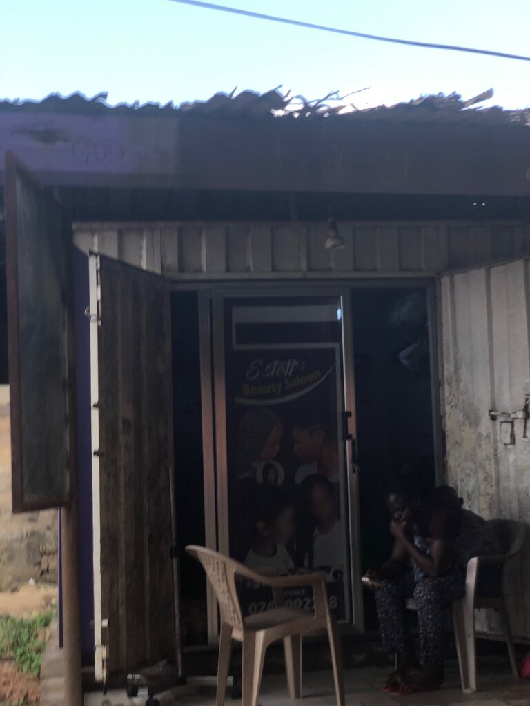 Kuaförler Estells, Dünya, foto