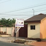 Royal Thai Massage (Mempeasem Street No:9), masaj salonları  Akra'dan