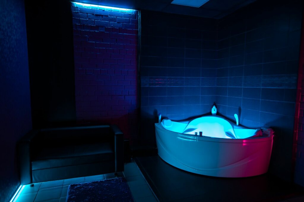 Erotik masaj salonu Lux Men's Club, Çeliabinsk, foto