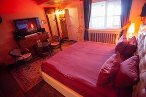 Для Вас (Veteranov Truda Street No:60к1), otel  Tiumen'den