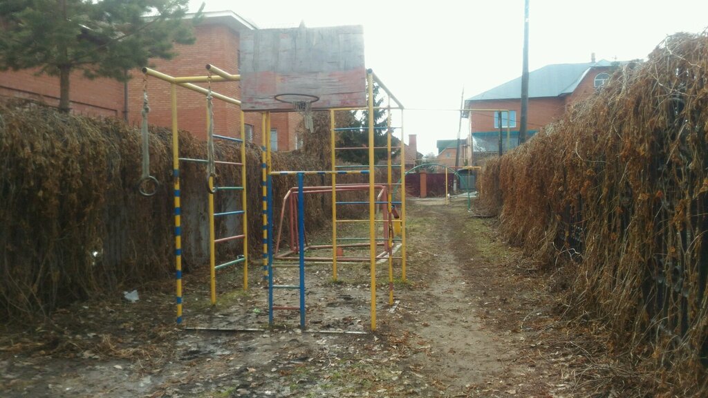 Oyun alanı Детская игровая площадка, Omsk, foto