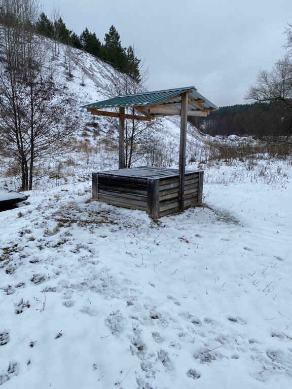 Pınar, çay Spring, stream, Ulyanovskaya oblastı, foto