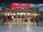 New Yorker (Turan dańǵyly No:37), giyim mağazası  Astana'dan