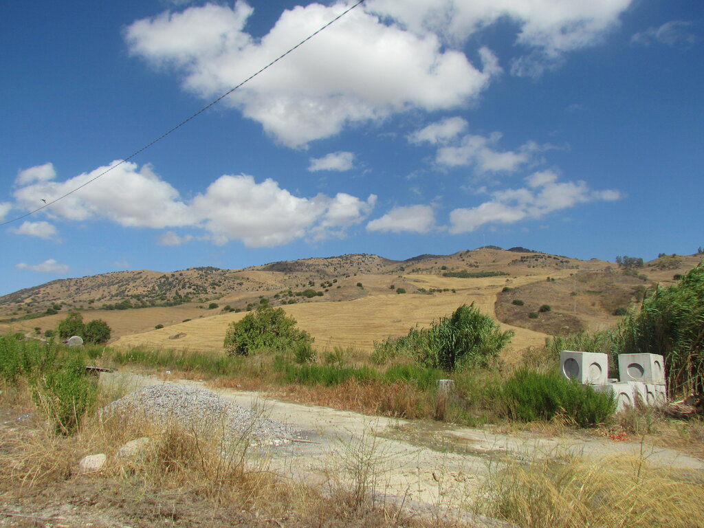Tren istasyonu Roccapalumba Alia, Sicilya, foto