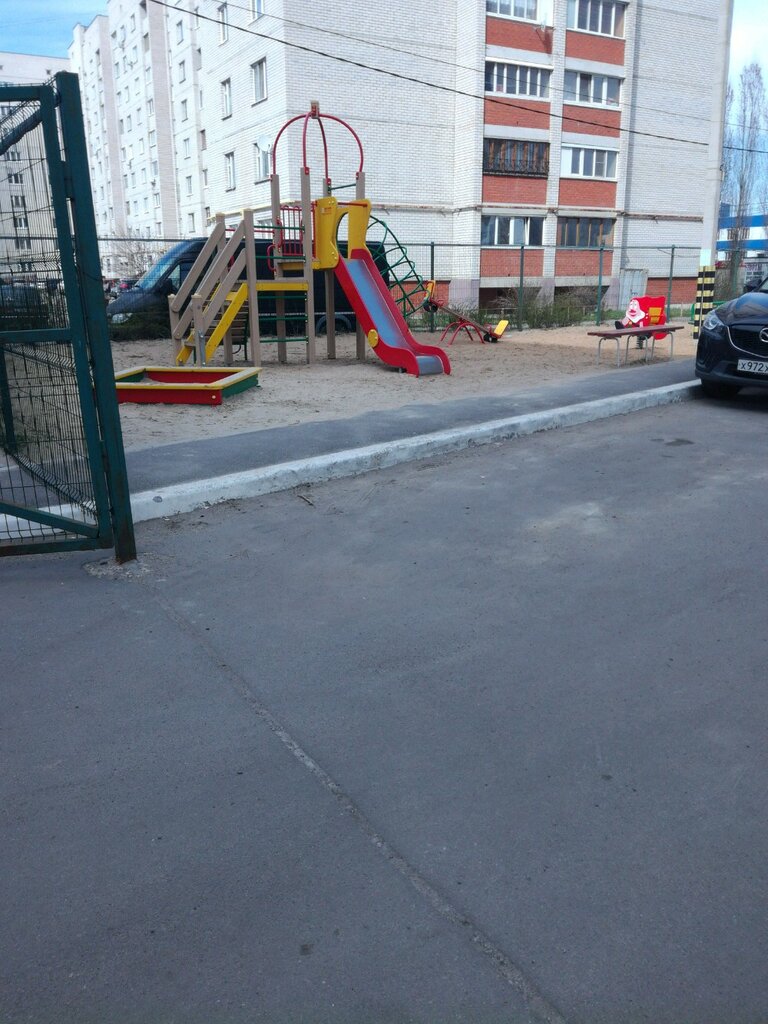 Oyun alanı Детская площадка, Voronej, foto