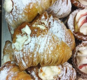 Pasticceria Confetteria Dodaro (Via Festaz No:90, Saint-Christophe), ekmek fırını  Aosta'dan