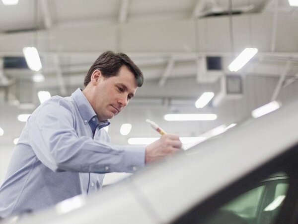 Oto kaporta Boyd Autobody & Glass - Dealer Service Centre, Calgary, foto
