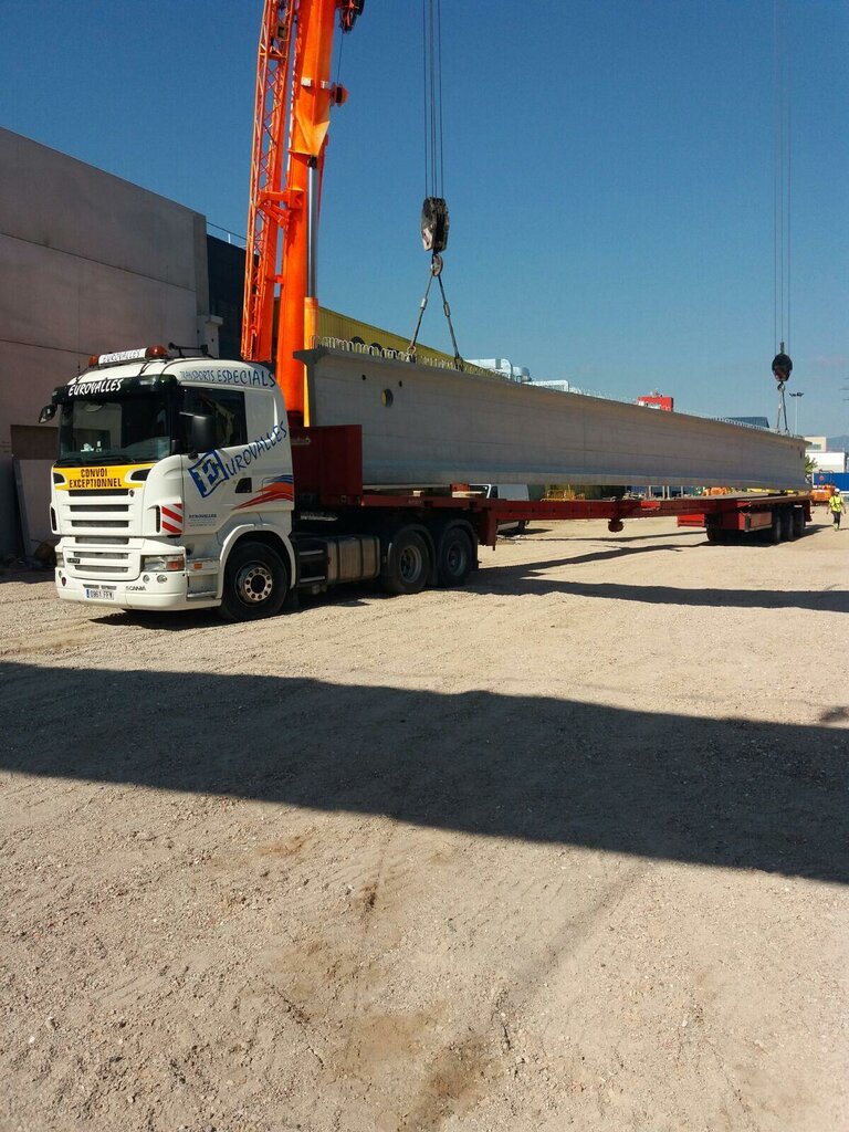 Toplu taşıma yönetimi ve bakımı Eurovalles Transportes Especiales, Katalonya, foto