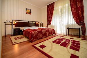 Fantasy (Yevropeiska vulytsia No:30А, selo Poliana), otel  Zakarpatska oblastından