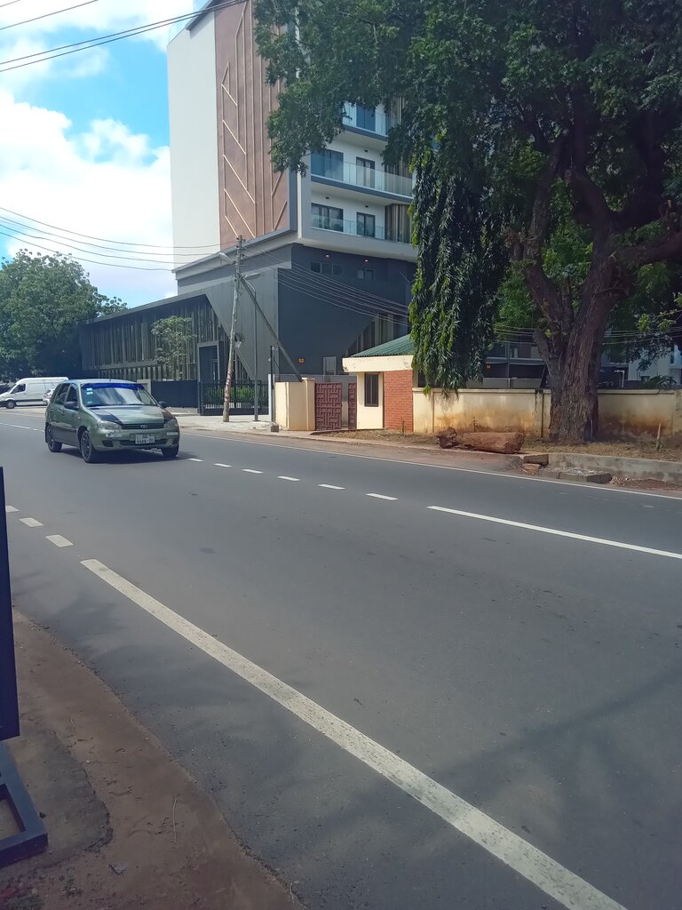 Tıp merkezleri ve klinikler Renie Chemist Ltd, Akra, foto