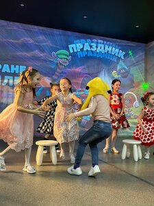Белые птицы (ulitsa Gorkogo No:32А), tiyatrolar  Dudinka'dan