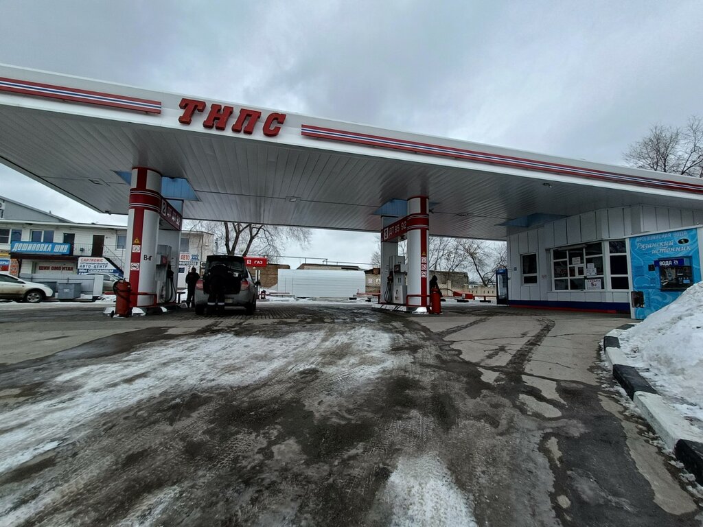 Benzin istasyonu Tolyattinefteprodukt Servis, Tolyatti (Togliatti), foto