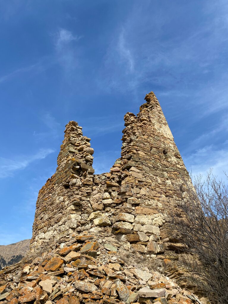 Turistik yerler Башня Есе Канукова, Kuzey Osetya‑Alanya, foto