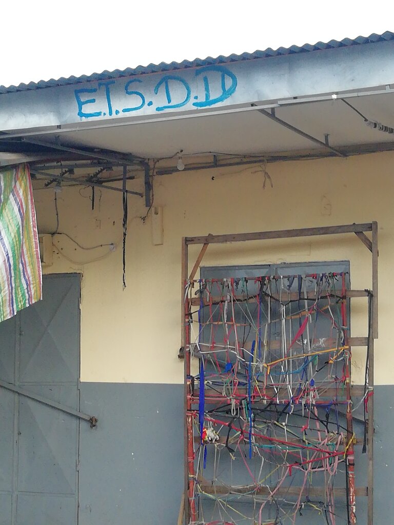 Giyim mağazası Ets dd, Brazzaville, foto