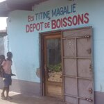 Titine Magalie (Brazzaville, Commune de Moungali), alkollü içecekler  Brazzaville'den