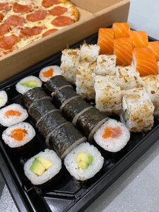 Roll Dealler (Svobody street No:69А, Voronezh), hazır yemek teslim servisleri  Voronej'den
