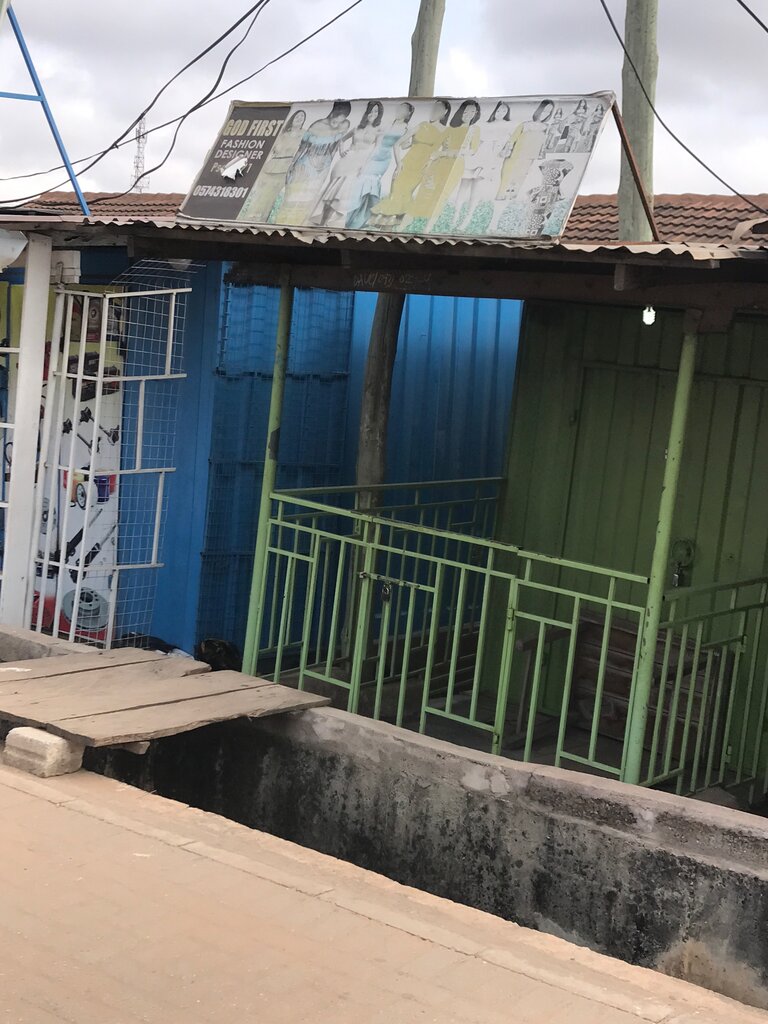 Terziler God first fashion design, Dünya, foto