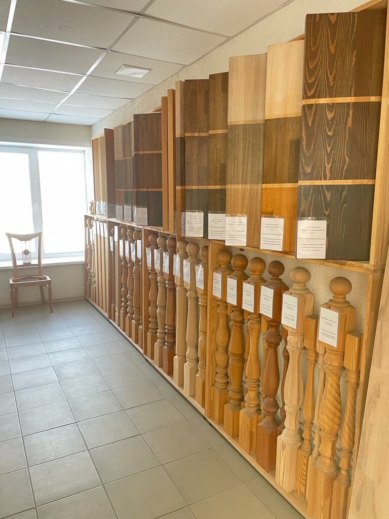 Merdiven ve korkuluklar Elite Wood, Novosibirskaya oblastı, foto