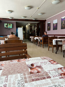 Душенька (ulitsa Lenina No:1Г, stanitsa Nizhnebakanskaya), kafe  Krasnodarski krayından