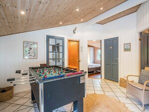 8 Person Holiday Home in Norre Nebel (Southern Denmark, Varde Kommune, Skovvang), otel  Güney Danimarka'dan