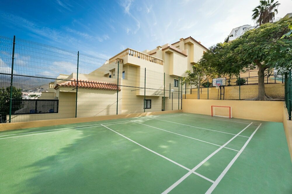 Otel Ramada Residences by Wyndham Costa Adeje, Kanarya Adaları, foto