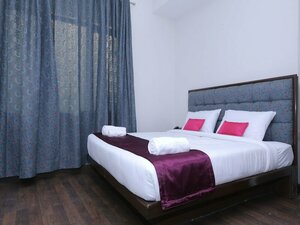 Oyo 4131 Glen Thirty (State of Haryana, Gurugram District, City of Gurugram, sektor 38), otel