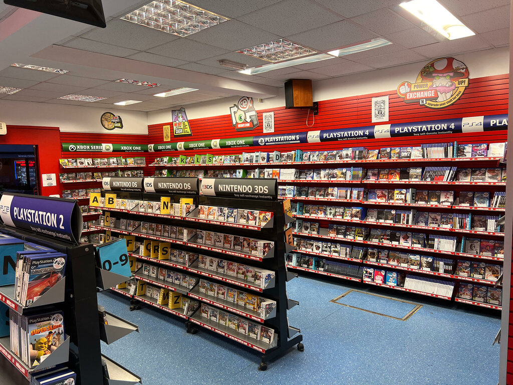 Bilgisayar mağazaları CeX, Stockport, foto