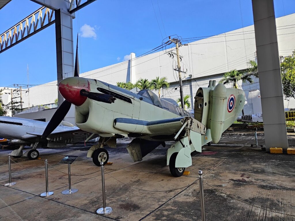 Metro istasyonu Royal Thai AirForce Museum, Bangkok, foto