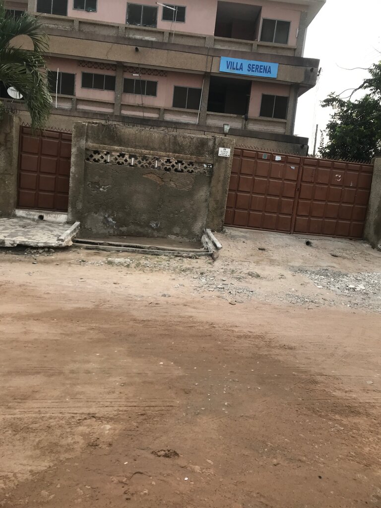 Otel Serena Guesthouse, Akra, foto