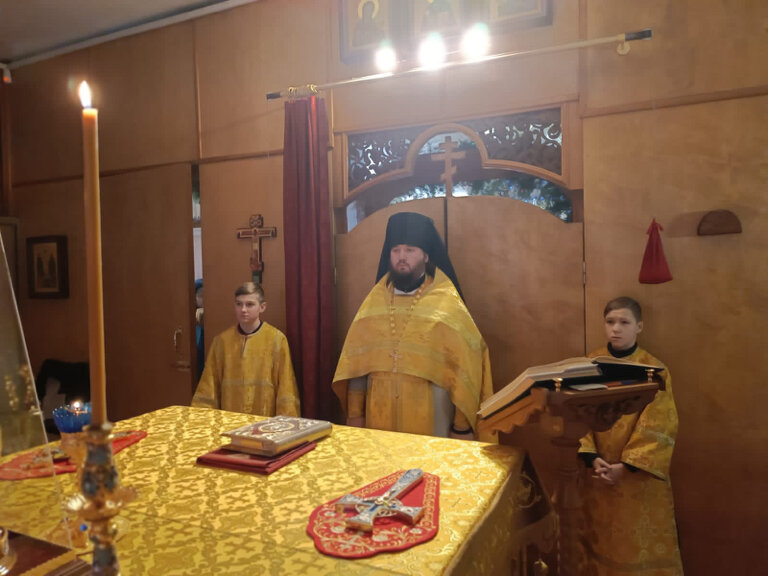 Ortodoks kiliseleri Церковь апостолов Петра и Павла, Sovetskaya Gavan, foto