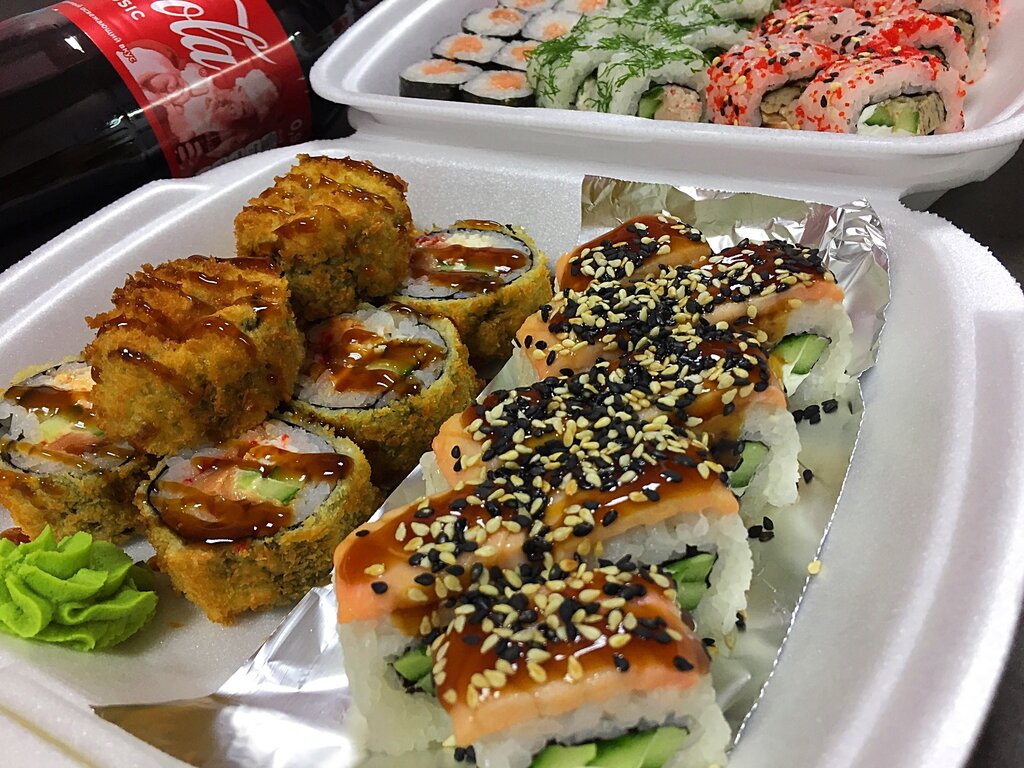 Hazır yemek teslim servisleri Sushi-House, Krasny Kut, foto