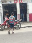 Ets Dd (Brazzaville, Commune de Ouenzé, Avenue de la Tsiémé, 56), otomobil yedek parçaları  Kongo'dan