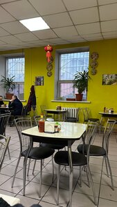 Quan Viet (Akademika Vavilova Street No:1с10, Krasnoyarsk), kafe  Krasnoyarsk'tan