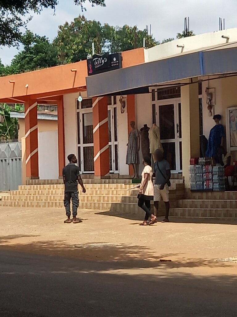 Giyim mağazası Tilly's Paradise, Dünya, foto