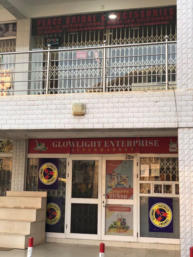 Giyim mağazası Peace Bridal, Dünya, foto