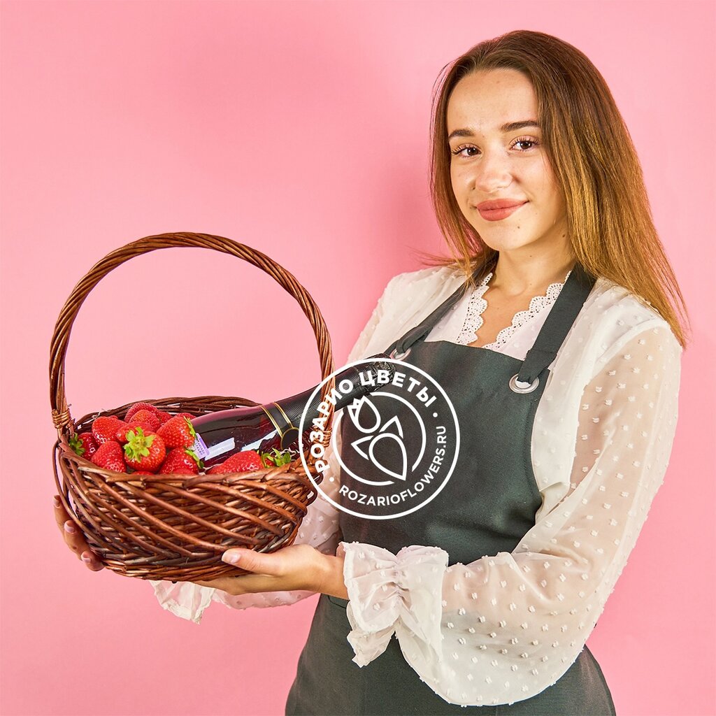 Çiçek teslimatı Cveti. Rozario, Novoulyanovsk, foto