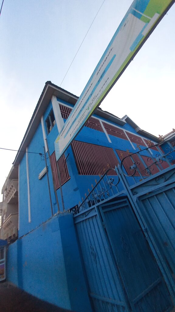 Ortaokul Camborg Academy, Dünya, foto