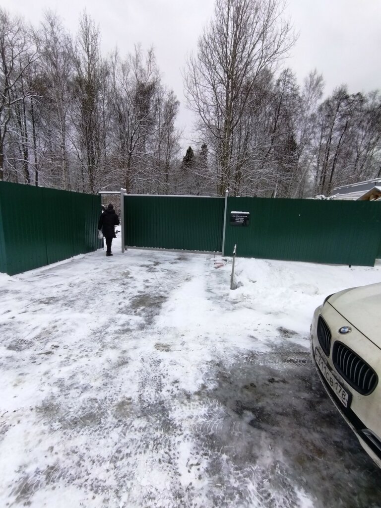Mezarlıklar Lakhtinskoye kladbishche, Saint‑Petersburg, foto