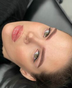 BrowBar (Parkhomenko Street No:8А), kaş ve kirpik salonu  Volgograd'dan