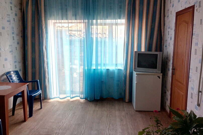 Otel Gostevoi dom Na SHosseinoi 42, Kırım Cumhuriyeti, foto