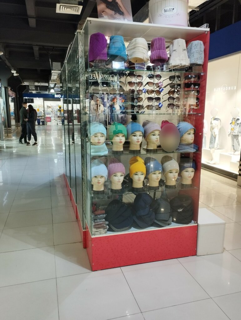 Şapka satan mağazalar Головные уборы, Krasnoyarsk, foto