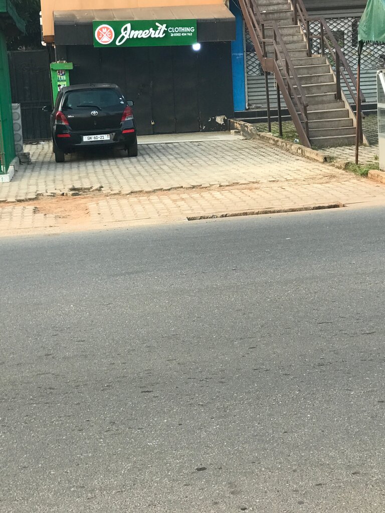 Giyim mağazası Jmerit clothing, Dünya, foto