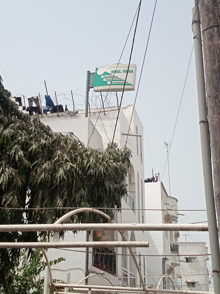 Emlak ofisi Cabinet Immobilier Mbol Yama, Dakar, foto