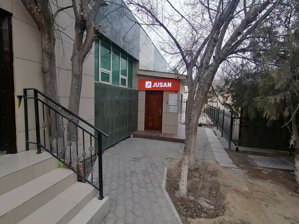 ATM'ler Alatau City Bank, Aktav, foto