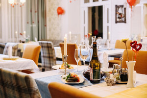 У Максима (Zaprudnaya Street No:42, Ray Village), restoran  Smolenskaya oblastından