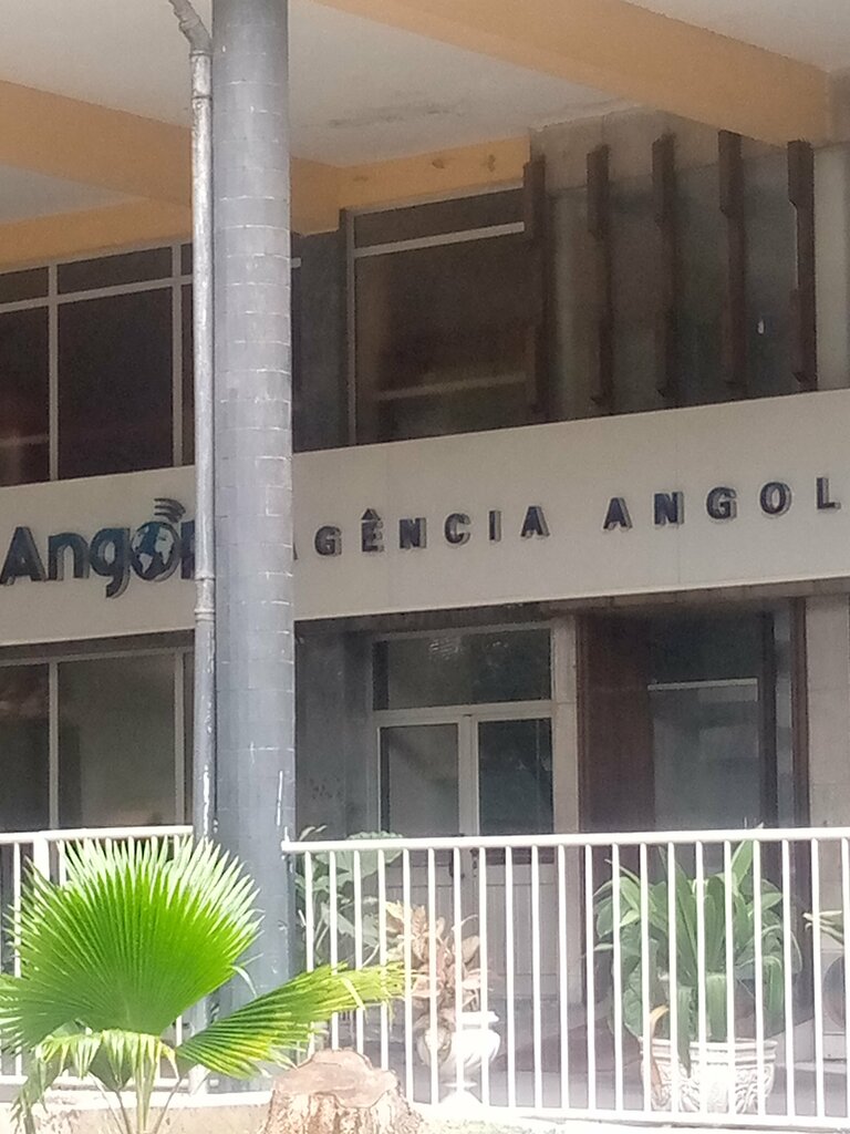 Mini-market Burn Angola, Loanda, foto