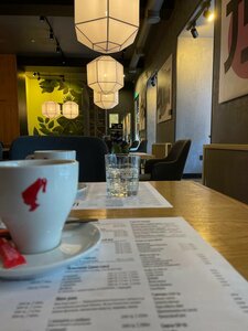 Lao Bao (Komsomolsky Avenue No:80), kafe  Perm'den